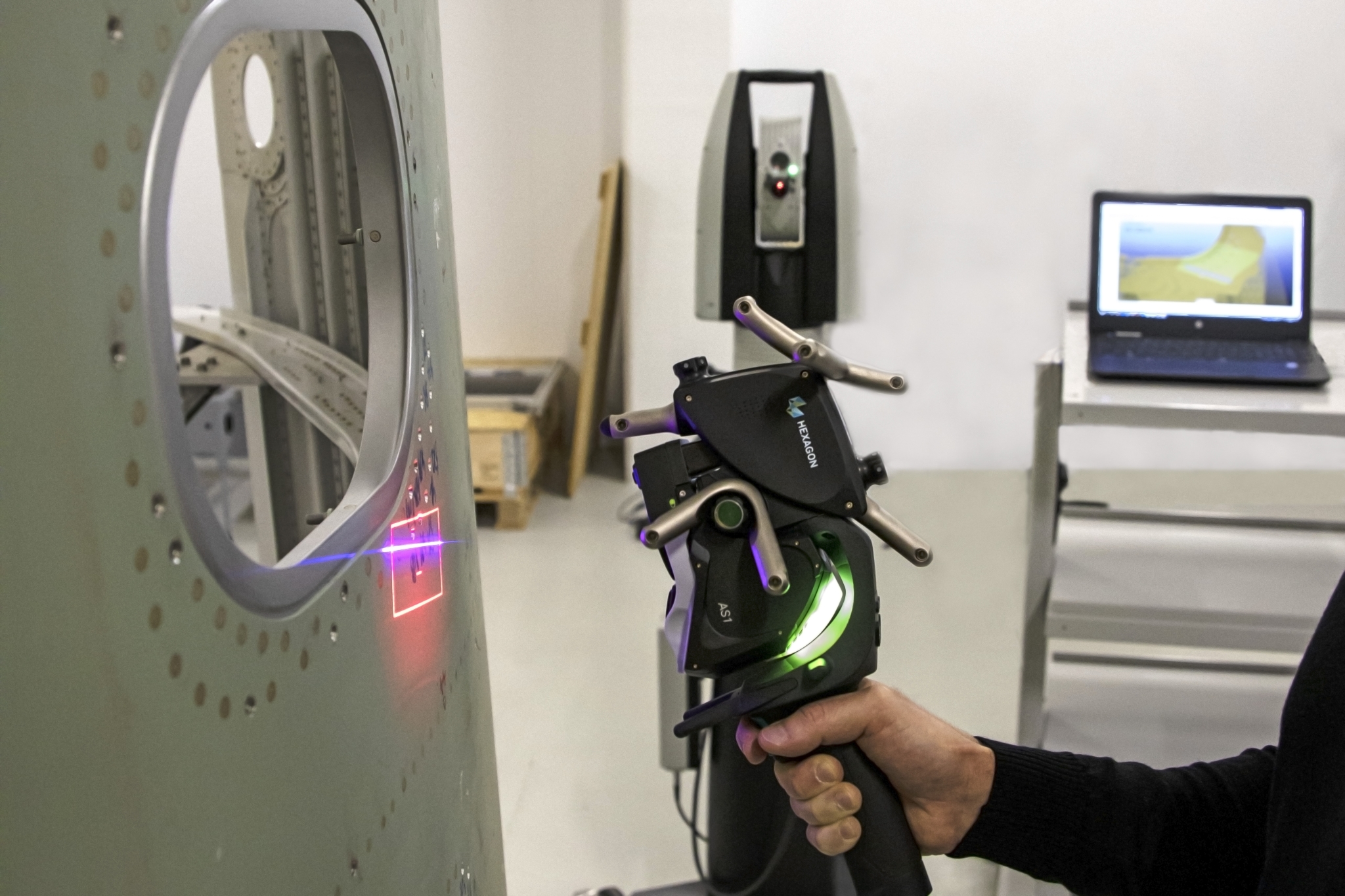 Hexagon Absolute Scanner AS1 & AS1-XL - Precinor AS